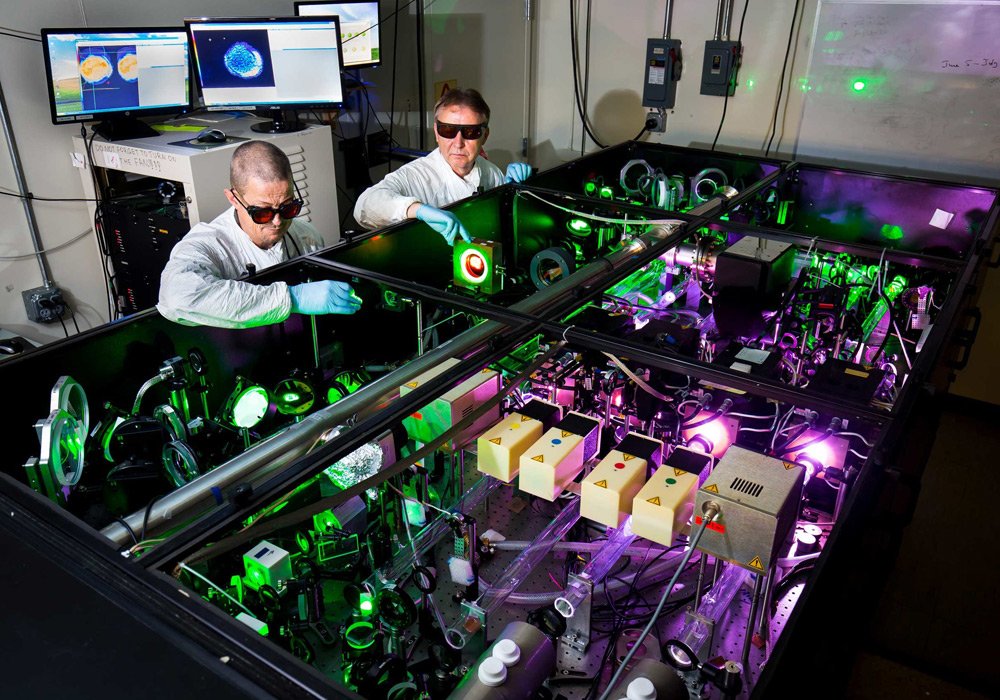 Electron Dynamic Dynamics By Forming Femtosecond Laser Pulses Laser And Photonics Exhibition